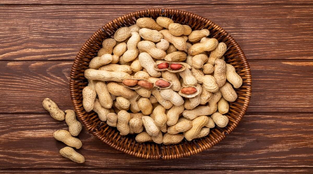 Peanuts side effects harmful In These 3 Diseases Problems May Increase ...