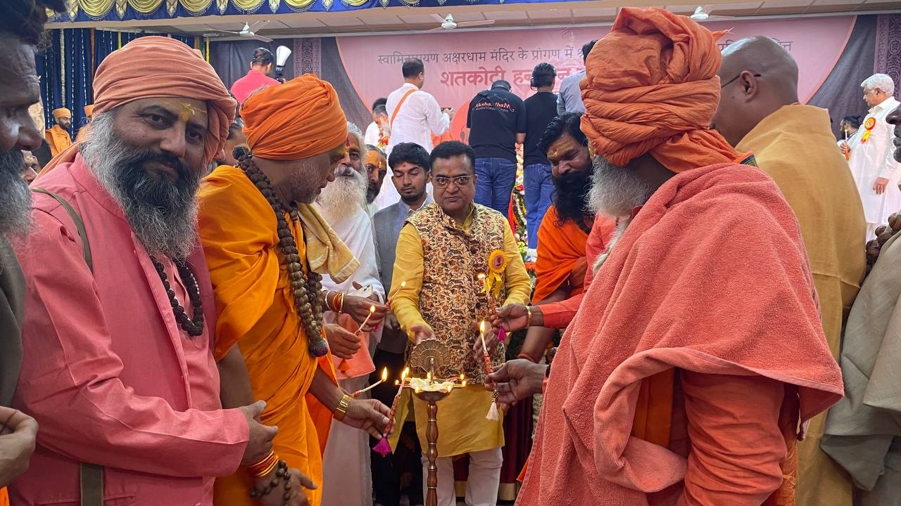 BAPS Akshardham Mandir Bhakti Abhiyan 300-day after Ram Mandir in Ayodhya
