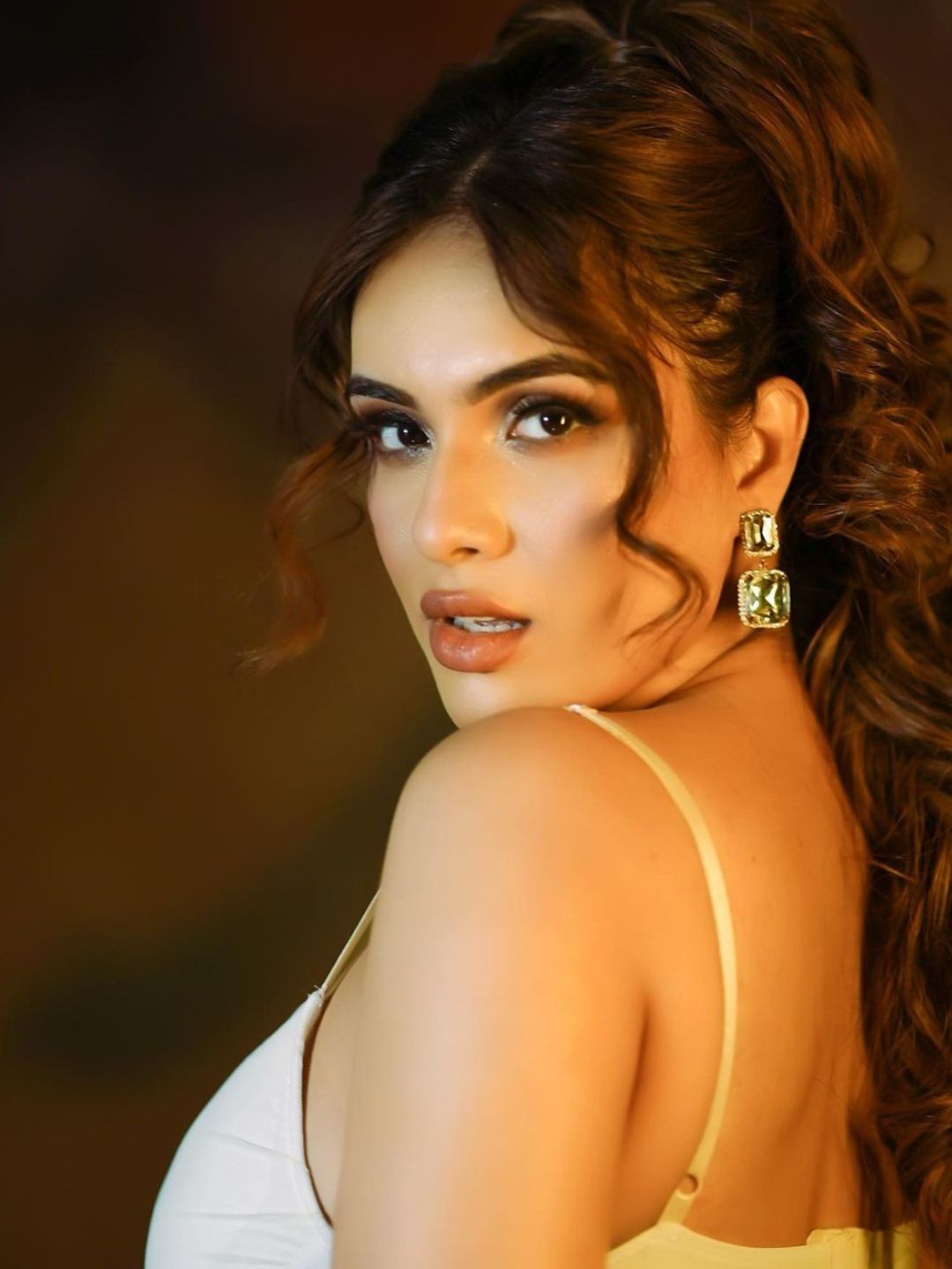 ભોજપુરી એક્ટ્રેસ નેહા મલિક હોટ ફોટા ઇન્સ્ટાગ્રામ - Bhojpuri Actress ...