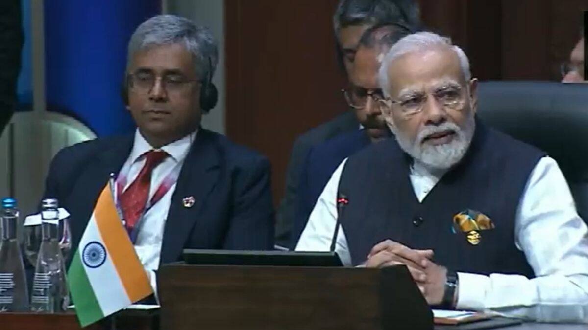 ASEAN Summit, આસિયાન ભારતની પહેલી ઇસ્ટ પોલિસીનો મહત્વનો ભાગ - ASEAN Summit PM narendra modi ...