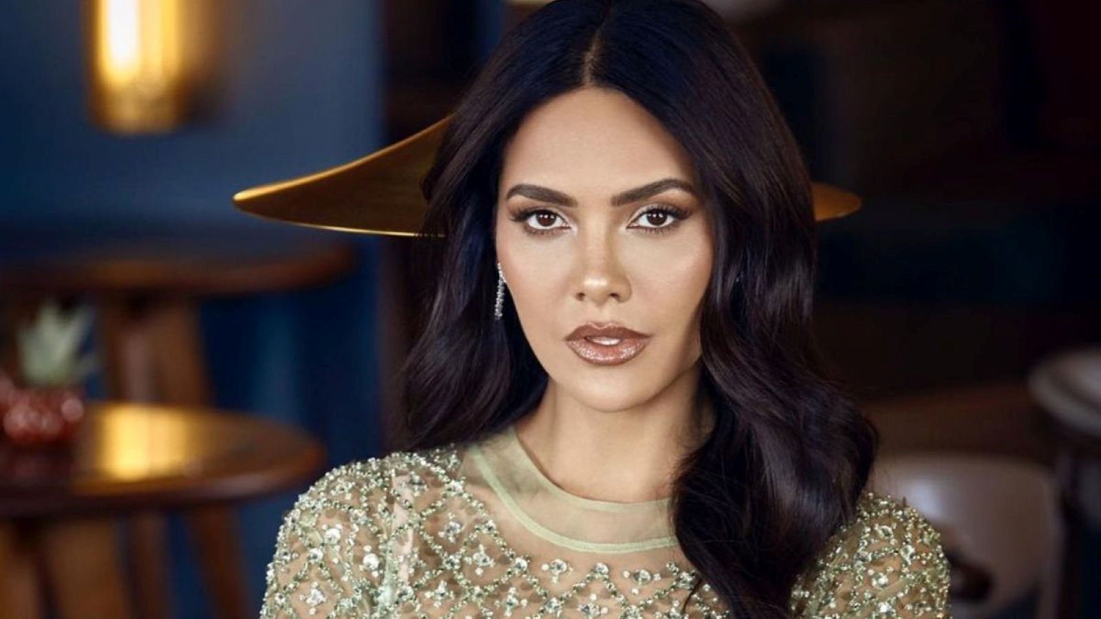 ઈશા ગુપ્તા ભારતીય અભિનેત્રી અને મોડલ, ફોટા અને વીડિયો - Esha Gupta ...