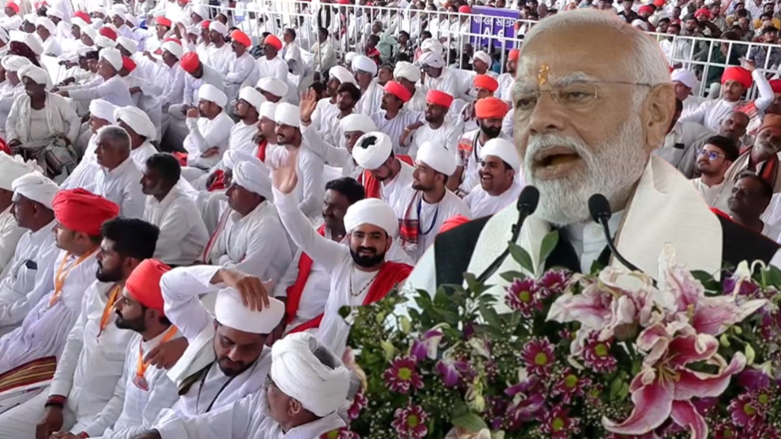 PM Narendra Modi Gujarat Visit Tarabh Valinath Mahadev Mandir | PM ...