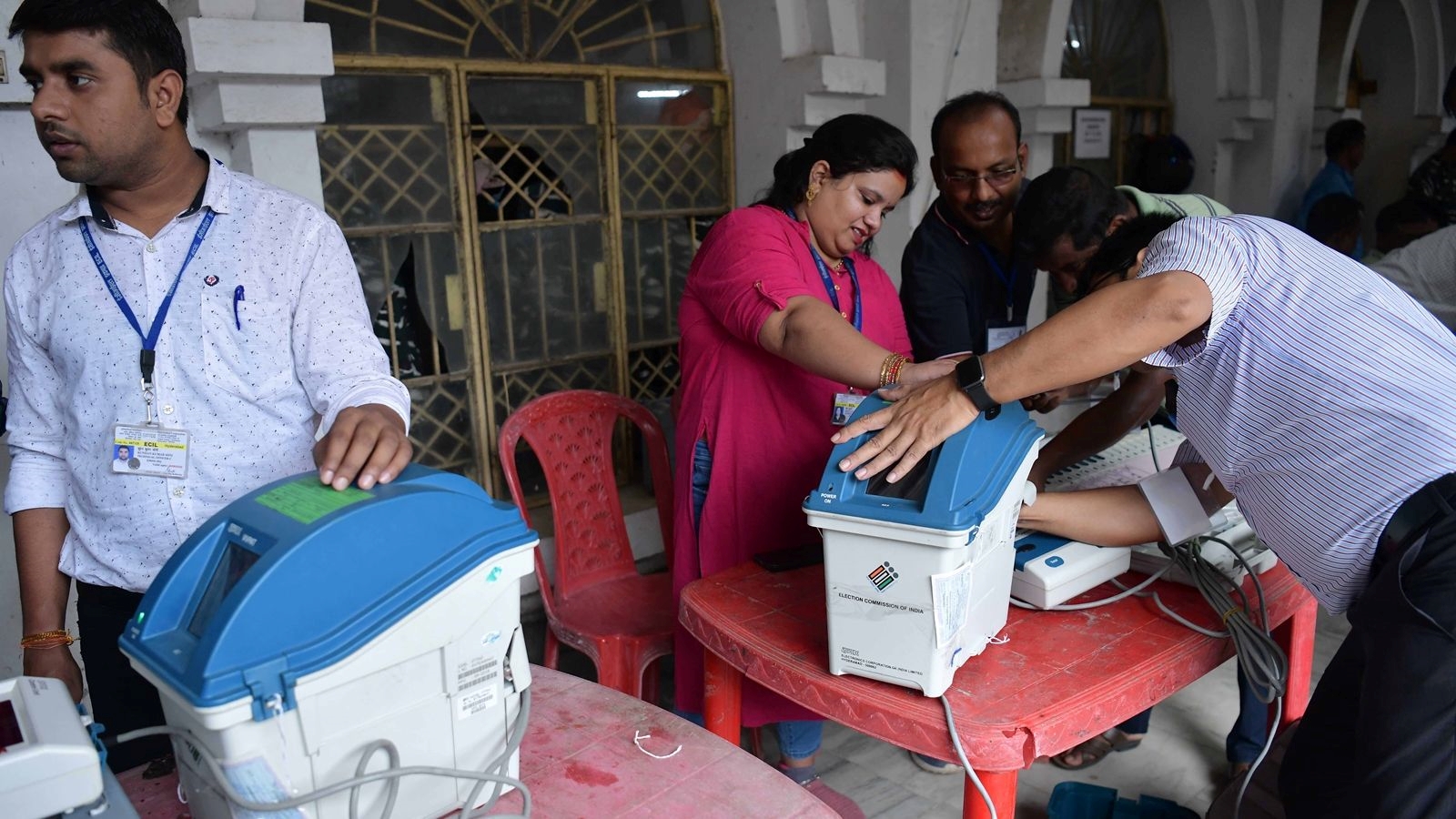 100% EVM-VVPAT વેરિફિકેશનની અરજી પર સુપ્રીમ કોર્ટમાં સુનાવણી - lok ... 100% EVM-VVPAT વેરિફિકેશનની અરજી પર સુપ્રીમ કોર્ટમાં સુનાવણી - lok ...