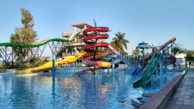 Water Park: અમદાવાદ નજીક આવેલા 7 વોટર પાર્ક, એન્ટ્રી ફી સહિત તમામ વિગત ...