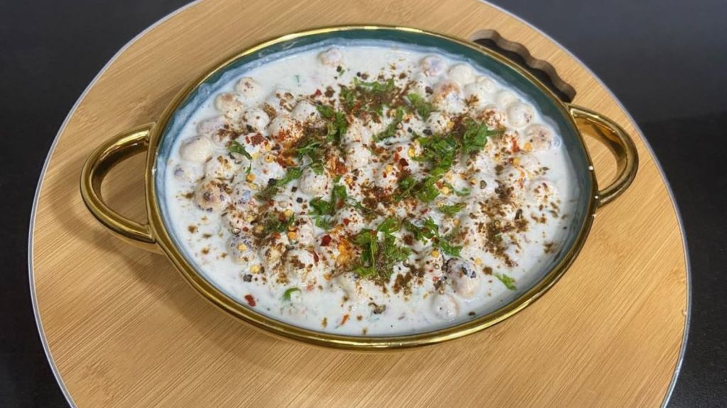 Makhana Raitu Recipe: ઉનાળામાં ઘરે મખાનાનું રાયતું બનાવવાની રીત ...