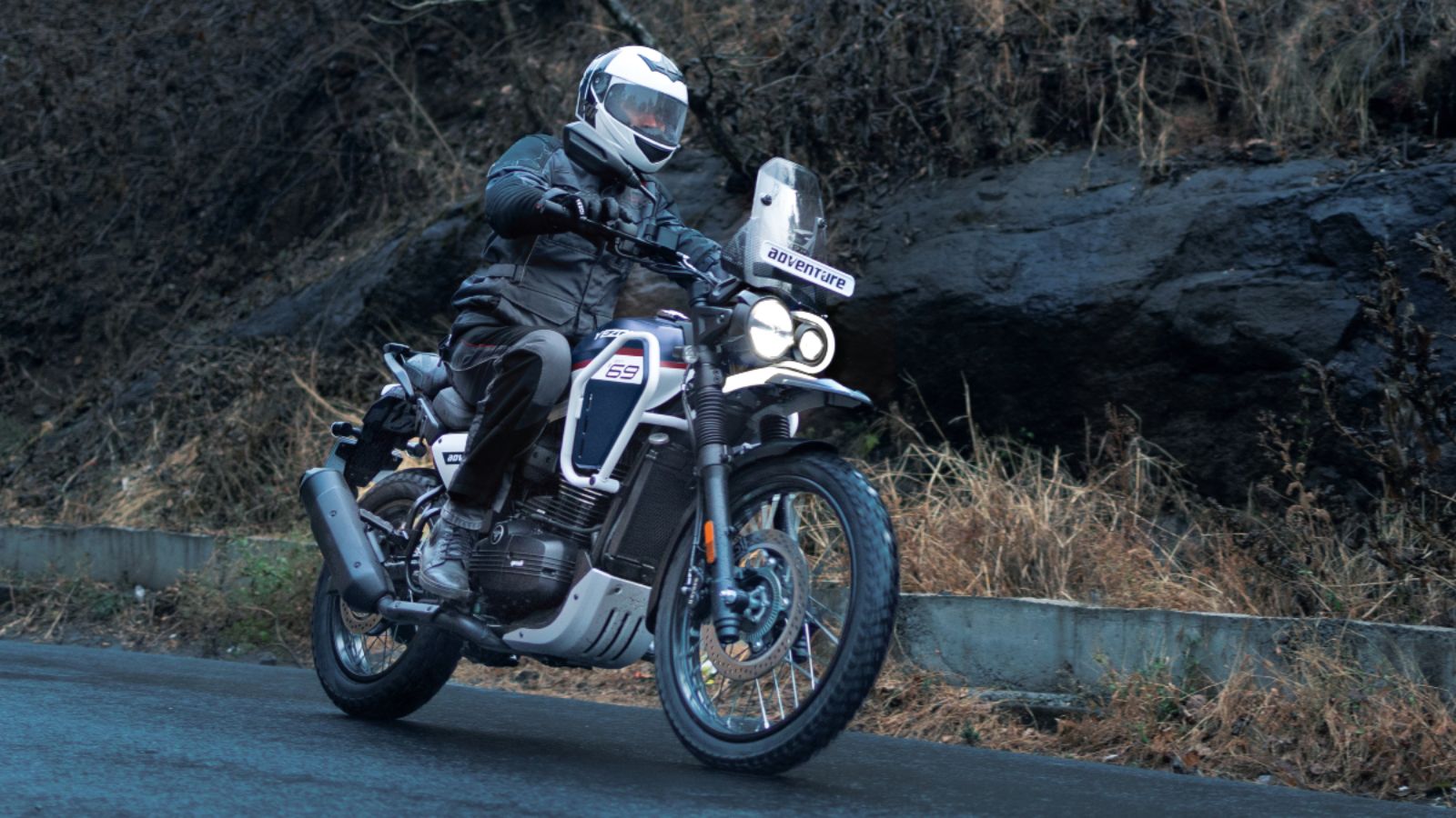 Yezdi Adventure 2025 on Road Price: યઝદી એડવેન્ચર 2025 મોટરસાઇકલ ...