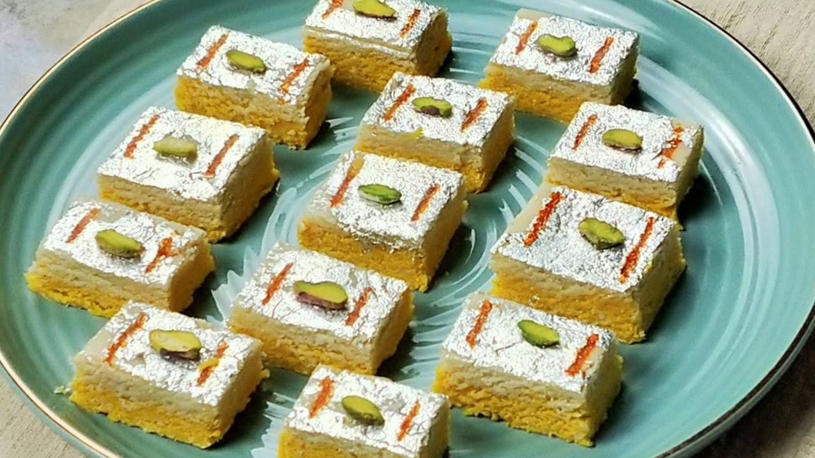 Peanut Barfi Recipe: પીનટ બરફી રેસીપી, સિંગદાણા ગોળની બરફી બનાવવાની રીત ...