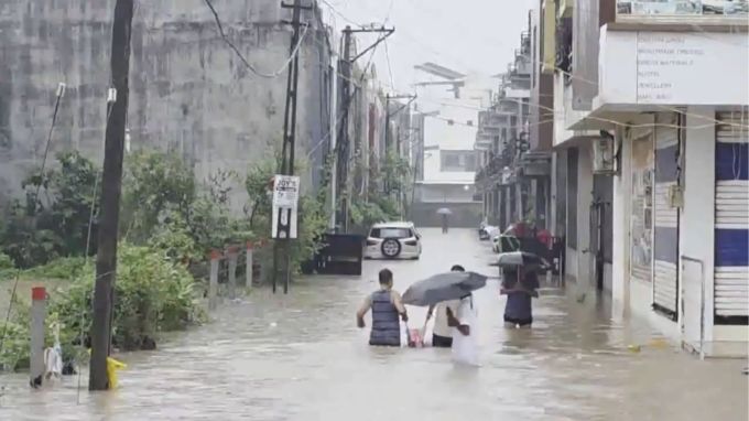 Surat Rain Weather Forecast Update in Gujarati| સુરત ભારે વરસાદ તસવીરો
