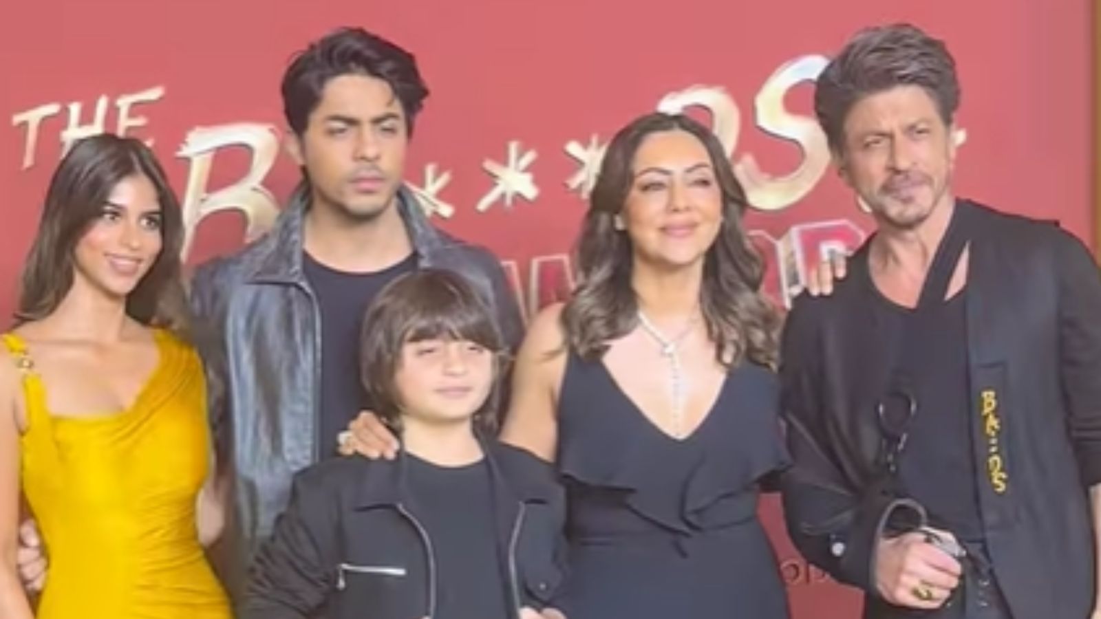 ધ બેડ્સ ઓફ બોલીવુડ સ્પેશિયલ સ્ક્રીનિંગ રૂમરડ ગર્લ ફ્રેન્ડ લારિસા બોનેસી ...