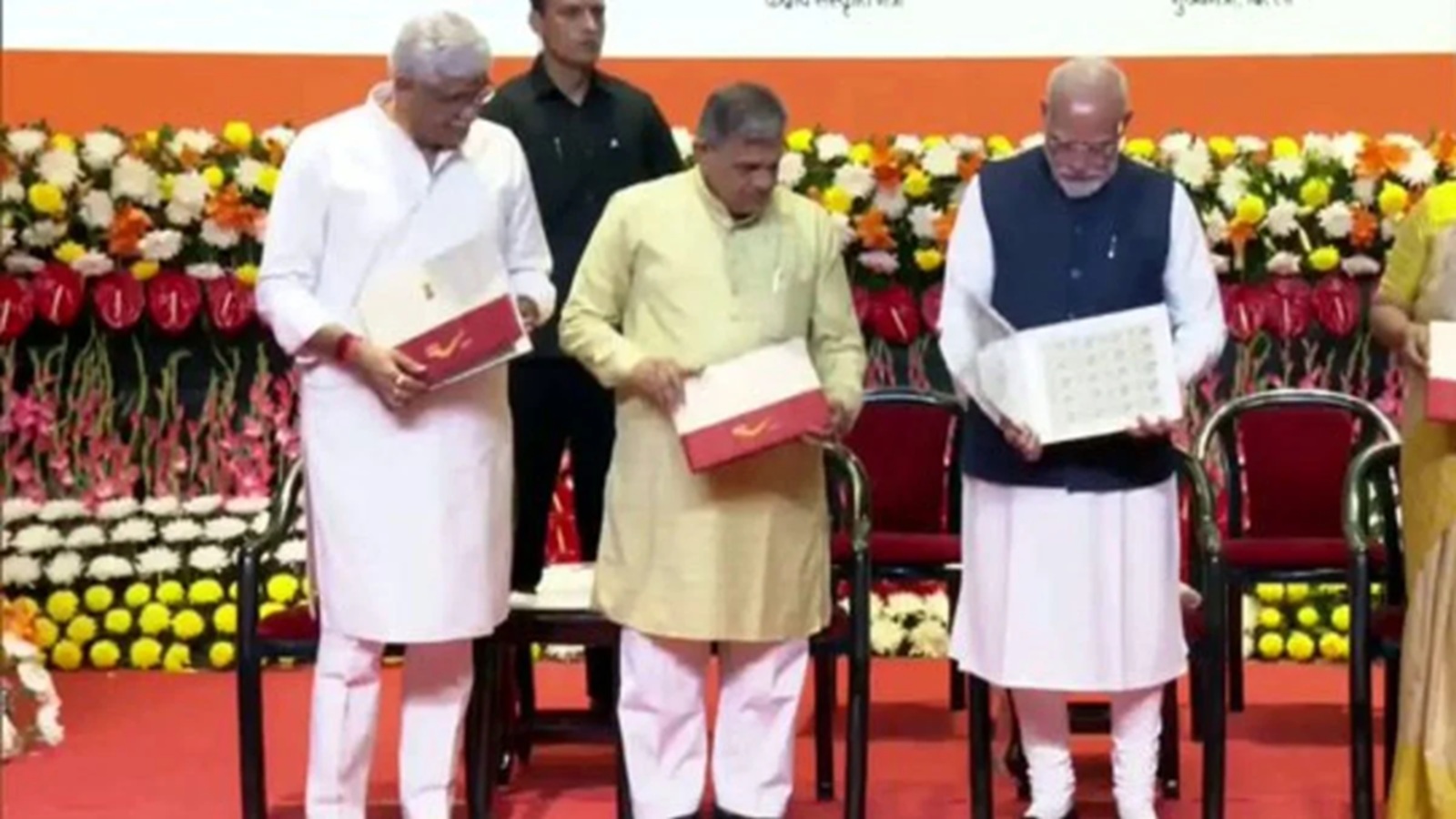 PM Modi releases RSS postage stamp | PM મોદીએ આરએસએસ પોસ્ટેજ સ્ટેમ્પ ...